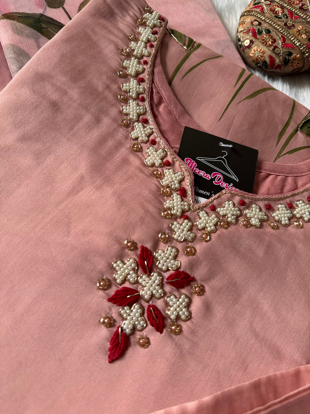 MD-123 premium design with placement hand printed – Meera Designs